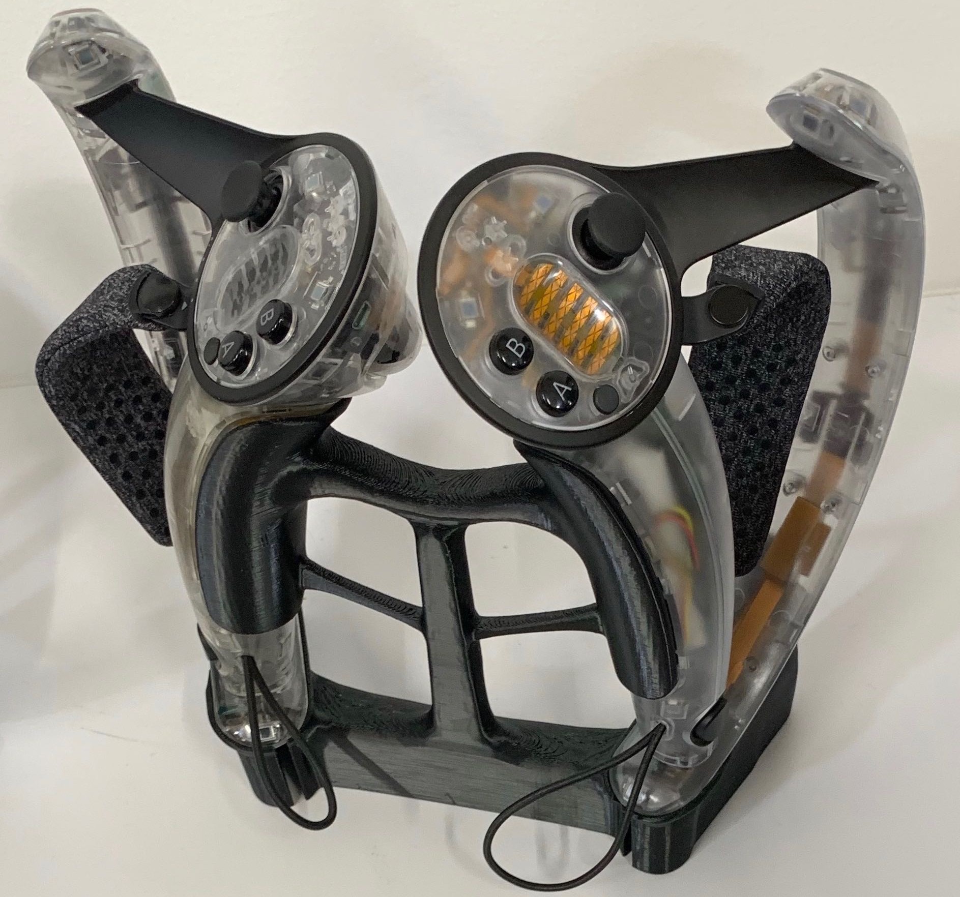 Prototype VR Hardware Photos From Valve's Index Briefing In Bellevue