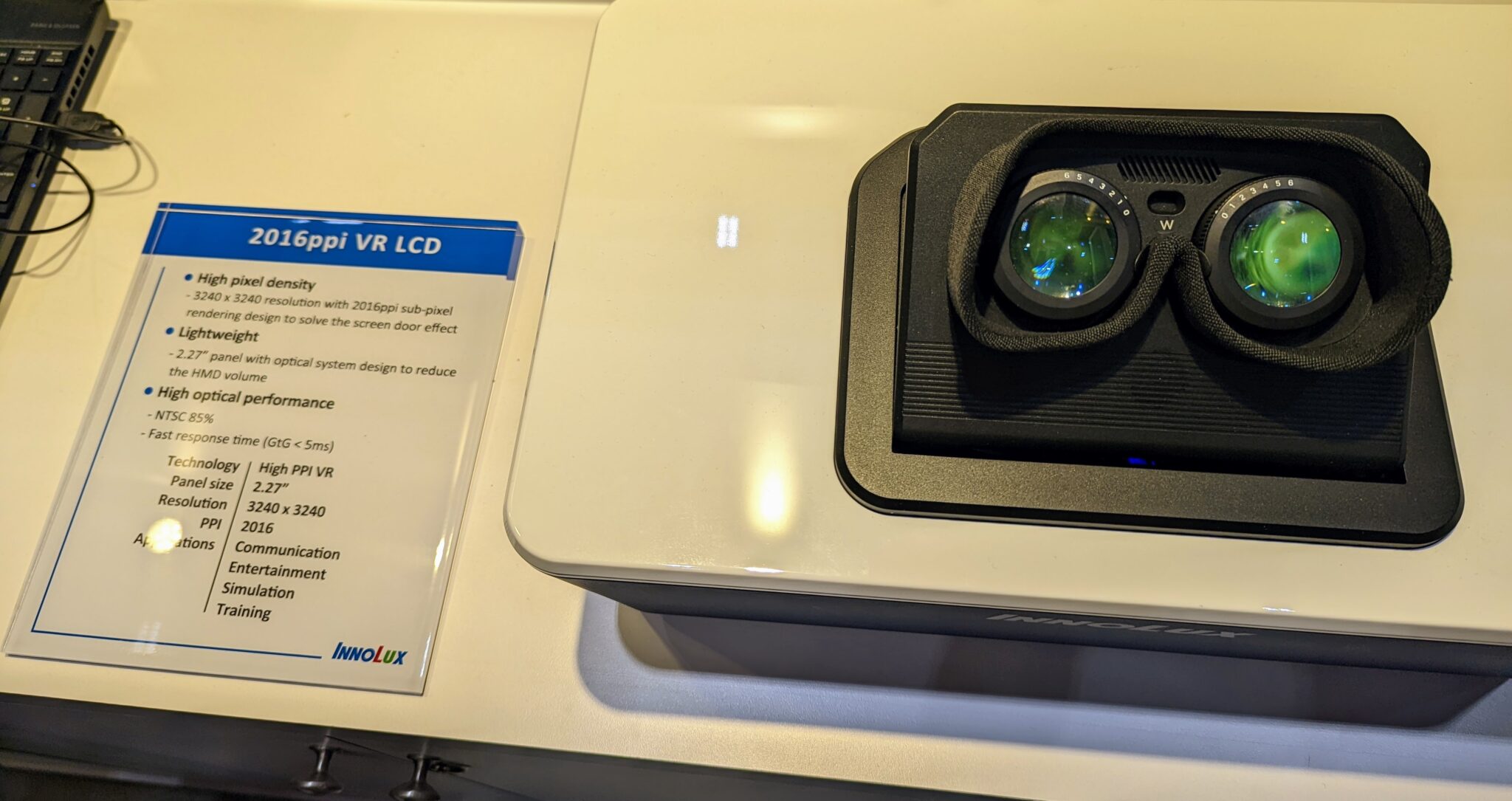 Eyes-On: JDI & Innolux Present A 3K LCD For Compact VR Headsets