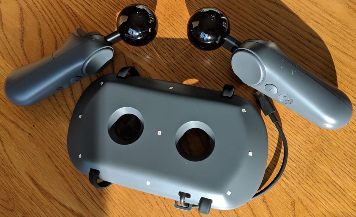 Google's Daydream 6DOF Controllers Now Shipping To Developers