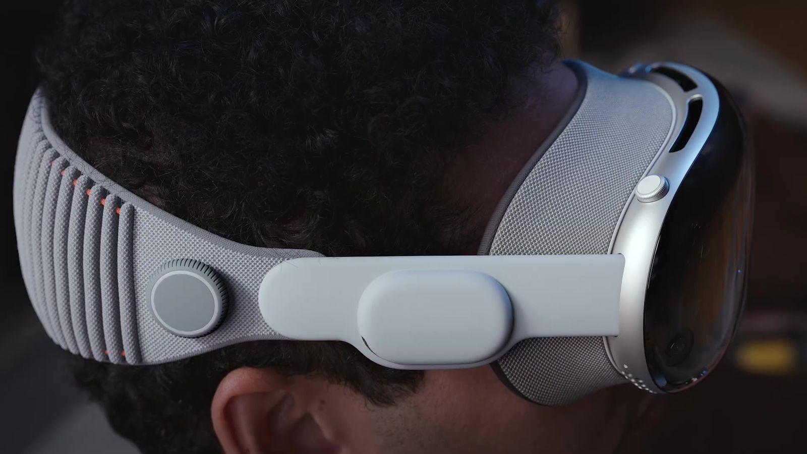 Apple Vision Pro Specs, Features & Details