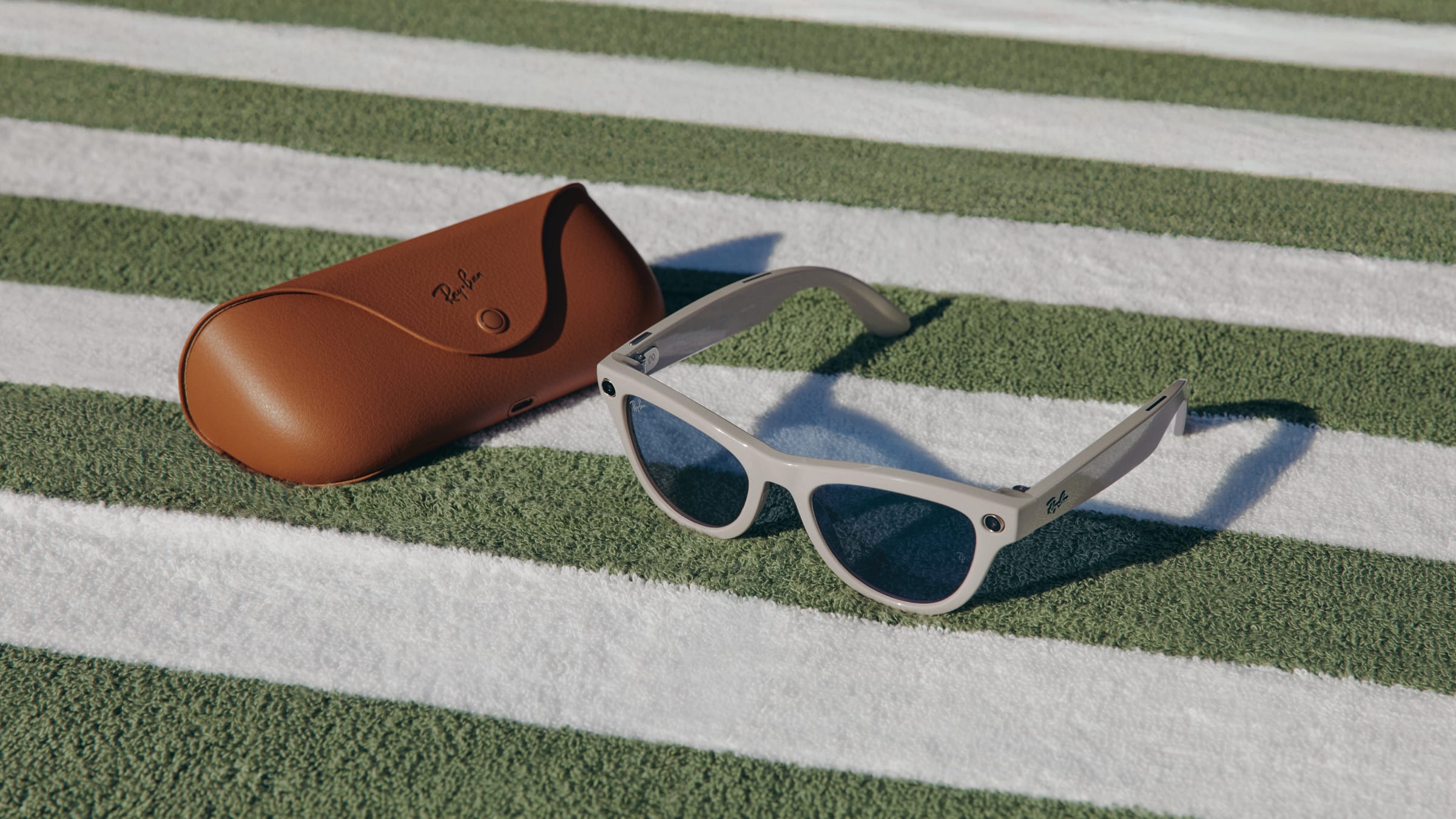 Ray-Ban Meta Glasses Now Translate Speech & Meta AI Is Now Available In ...