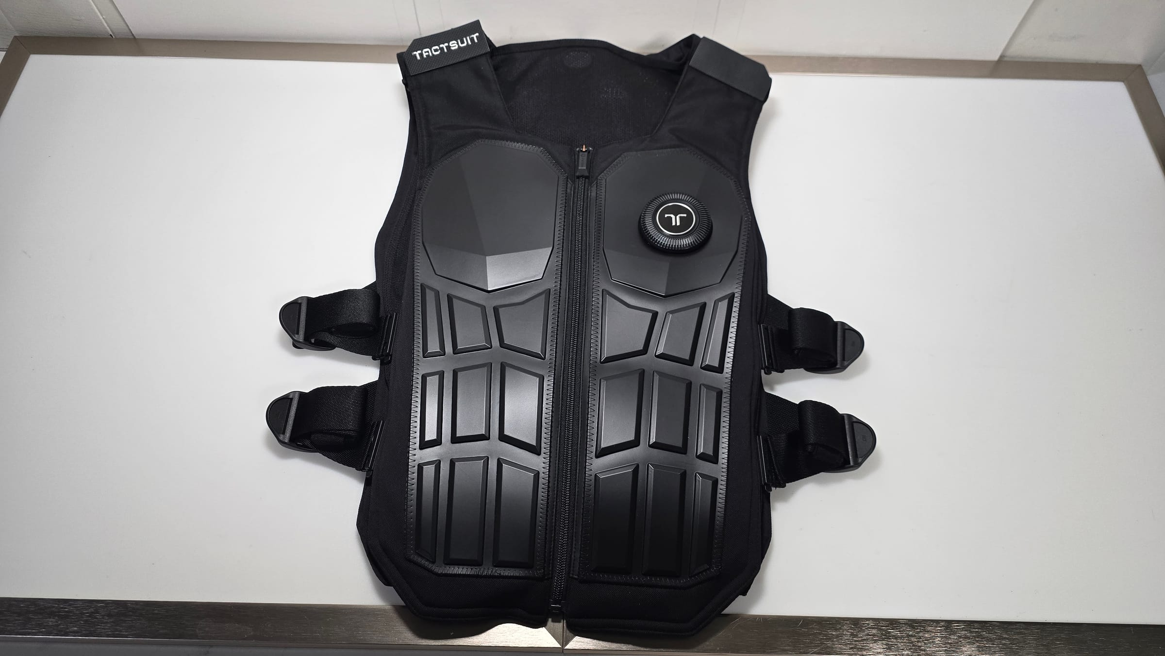 bHaptics TactSuit Air, TactSuit Pro & TactSleeve Review