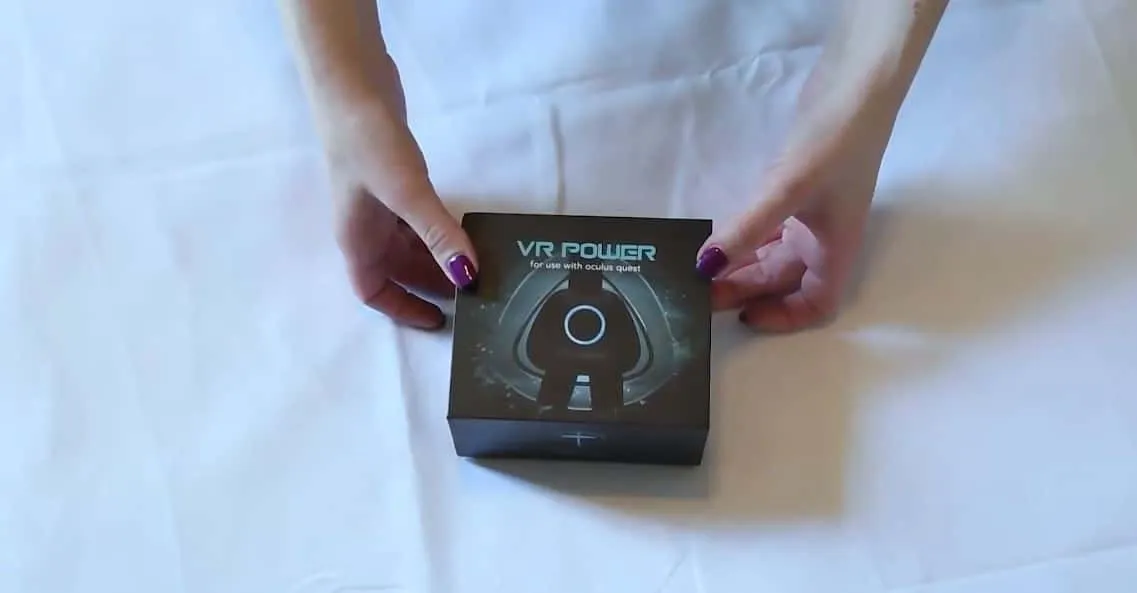 WATCH: Oculus Quest VR Power Accessory Unboxing And Installation