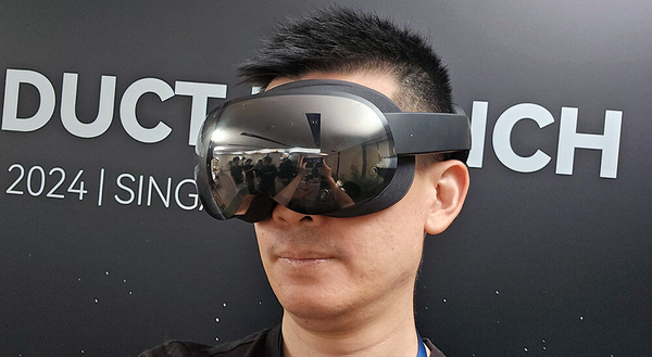 New Chinese Headset Is An Apple Vision Pro & Quest Pro Crossover